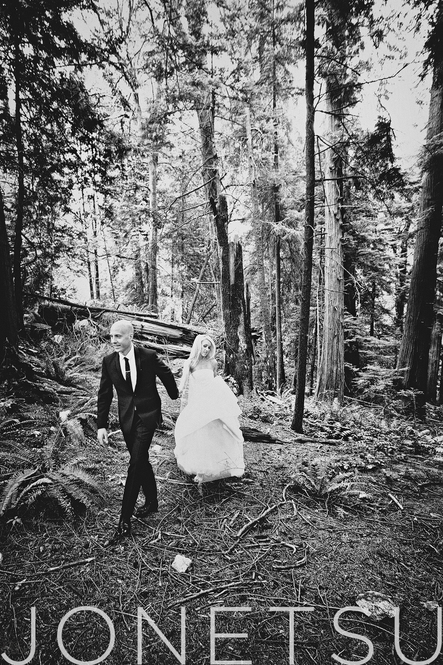 INTIMATE WEST VANCOUVER WEDDING AT HOME BY JONETSU. FEATURED IN REAL WEDDINGS MAGAZINE ...